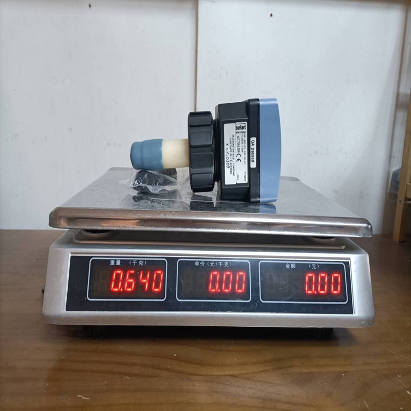 8225-FPM-PVDF-SST-C burkert 数字电导率发射器 - 厦门戎丰电气设备有限公司